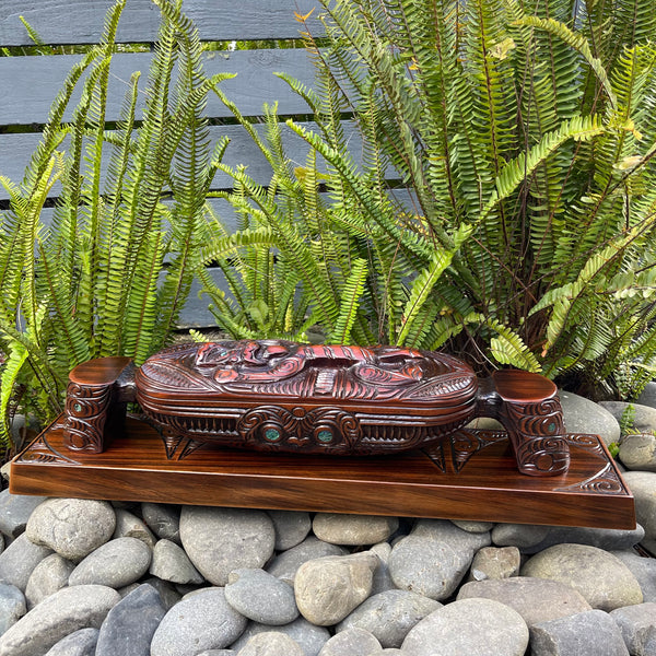Papahou - Waka Huia Treasure Box - Waka Huia For Sale – An Eye 4 Art