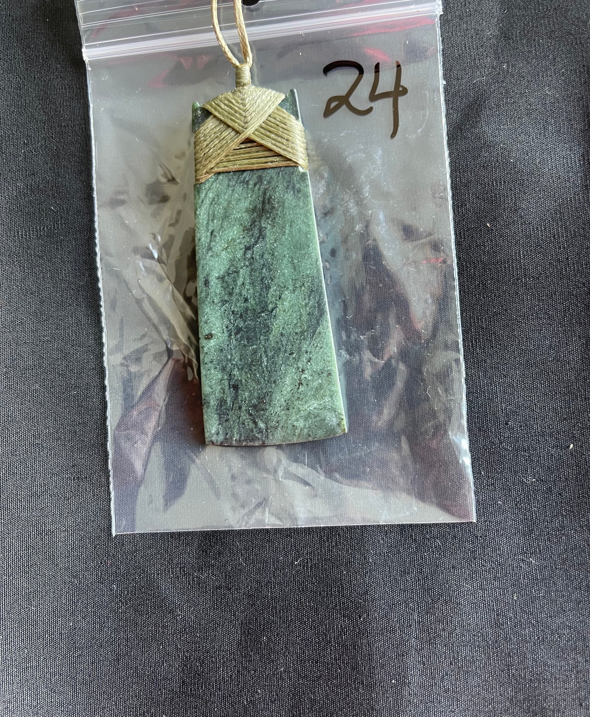 Toki Greenstone Pounamu Necklace - Maori Design Jewellery – An Eye 4 Art