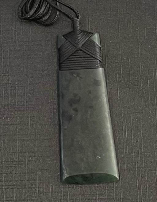 Toki Pounamu - Pounamu Necklaces - Maori Greenstone – An Eye 4 Art